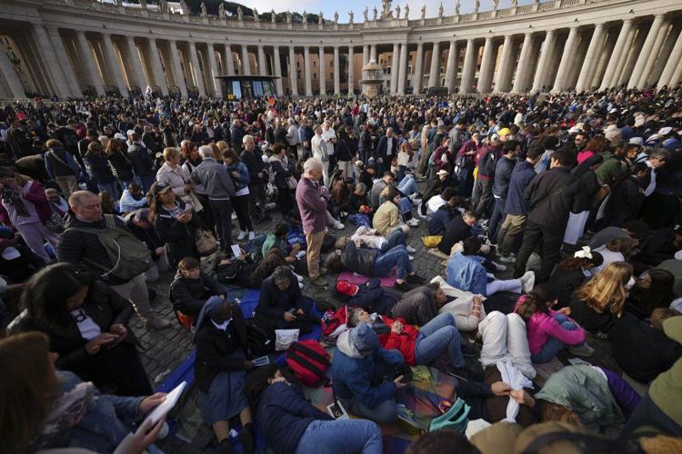 PHOTO COLLECTION: Vatican Pope Funeral Top Photos of the Day