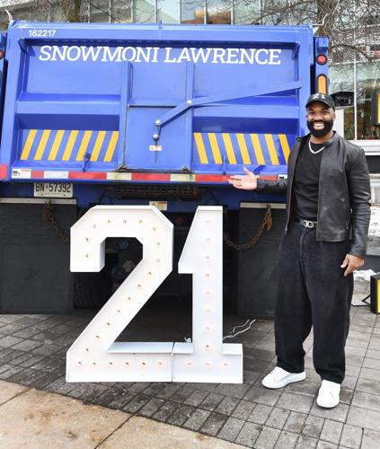 Simoni Lawrence plowing into retirement