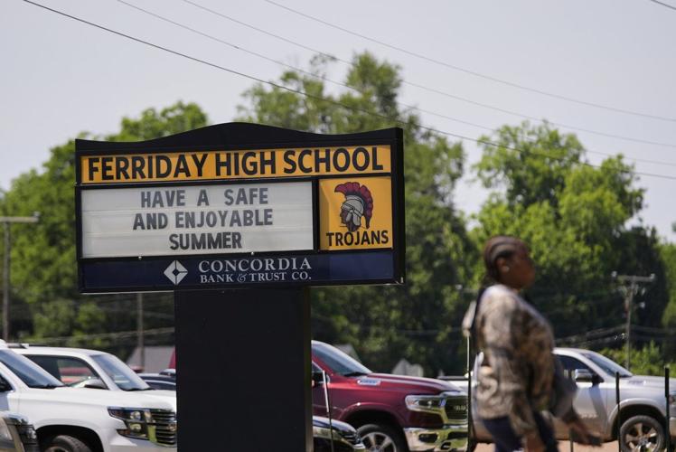 Trump officials are vowing to end school desegregation orders. Some ...