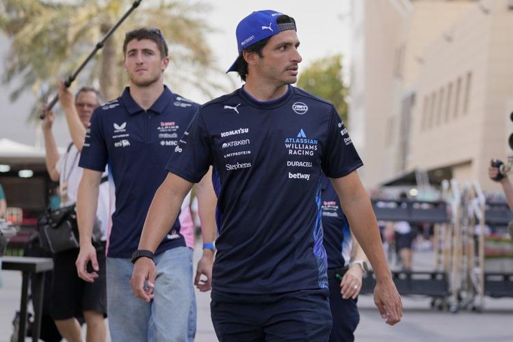 F1 driver Sainz risks a fine for swearing while protesting being fined ...