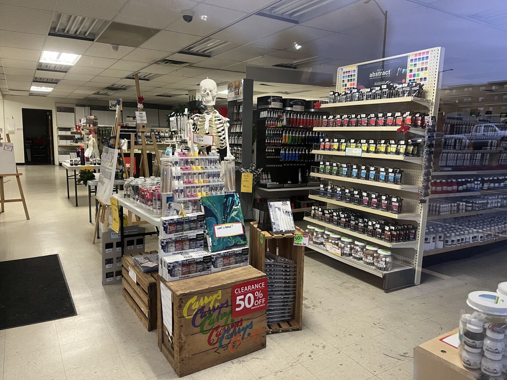 Curry’s Artists’ Materials closes Hamilton location
