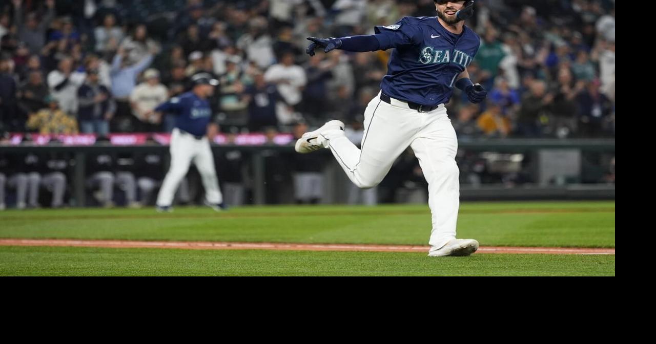 Mitch Haniger's single in the 10th gives the Mariners another one-run ...