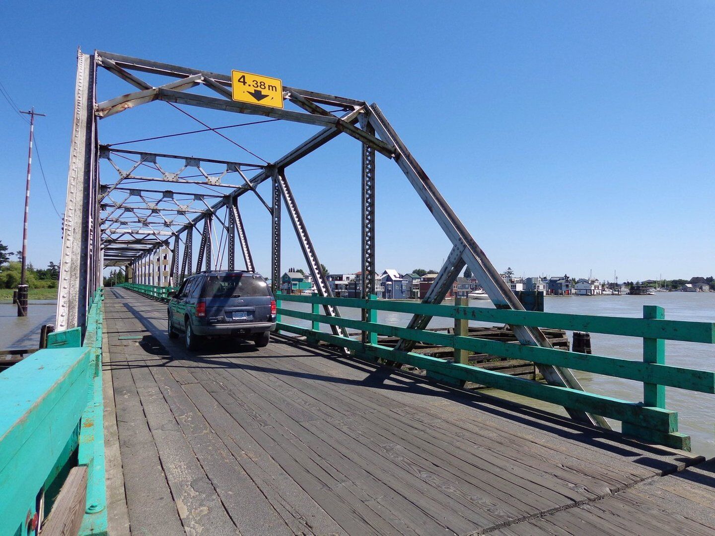 Metro Vancouver bridge linking Westham Island damaged, closed to ...