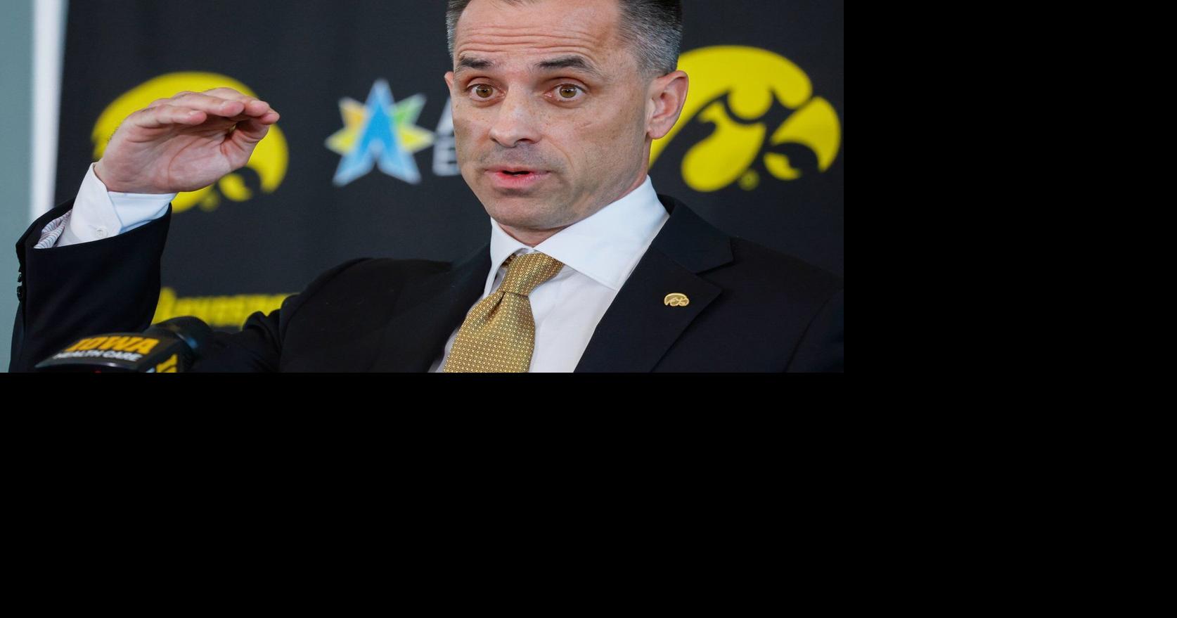 Iowa basketball coach Ben McCollum agrees to 6-year contract with ...