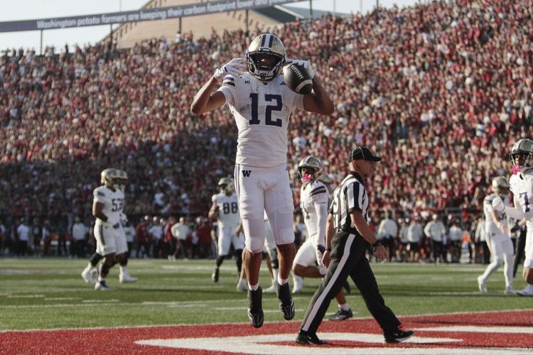 Demond Williams Jr. leads Washington over Washington State 59-24 in ...