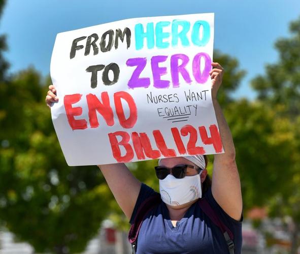 Hamilton nurses protest Wednesday against Bill 124