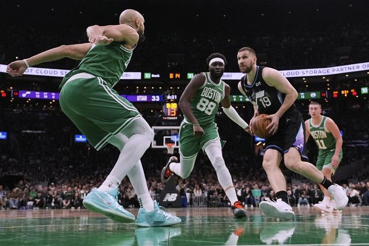 Sam Hauser makes 9 3s and scores career-best 33 points as Celtics beat ...