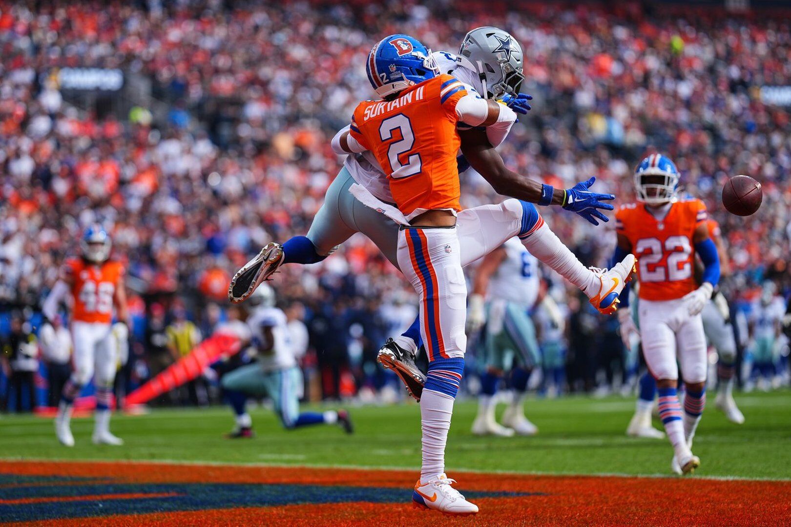 Broncos cornerback Pat Surtain II exits Dallas game with shoulder ...
