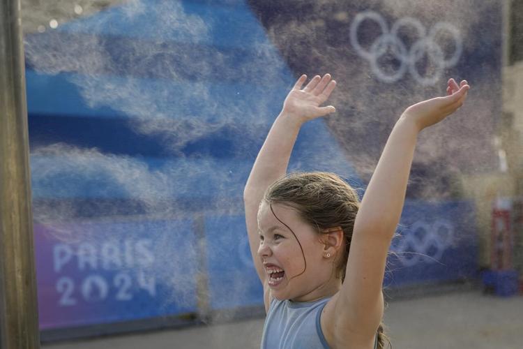 PHOTO COLLECTION: Paris Olympics Hot Weather