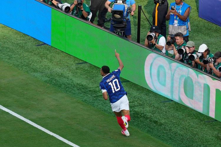 Mbappé scores twice to tie Messi for World Cup lead with 6 goals ...