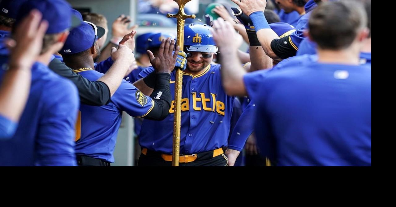 Mariners sweep the Mets with 12-1 win