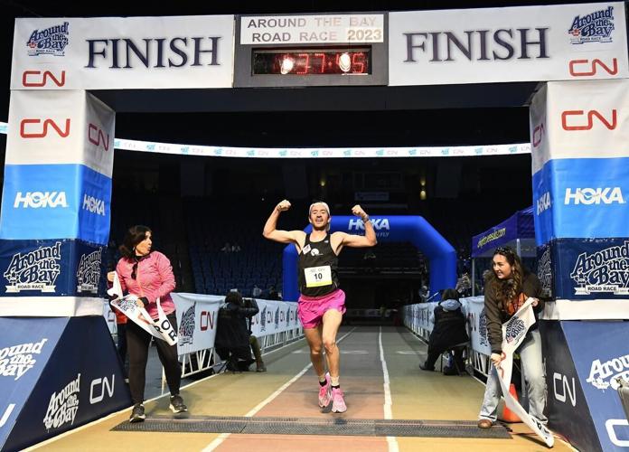 ‘It’s a great race’: Thousands run Around The Bay on a perfect morning
