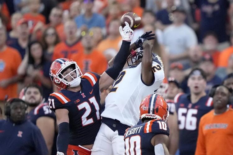 Caleb Griffin kicks 29-yard FG in closing seconds to give Illinois 30 ...