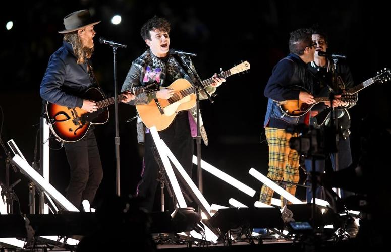 Hamilton’s Arkells wow during Grey Cup halftime show