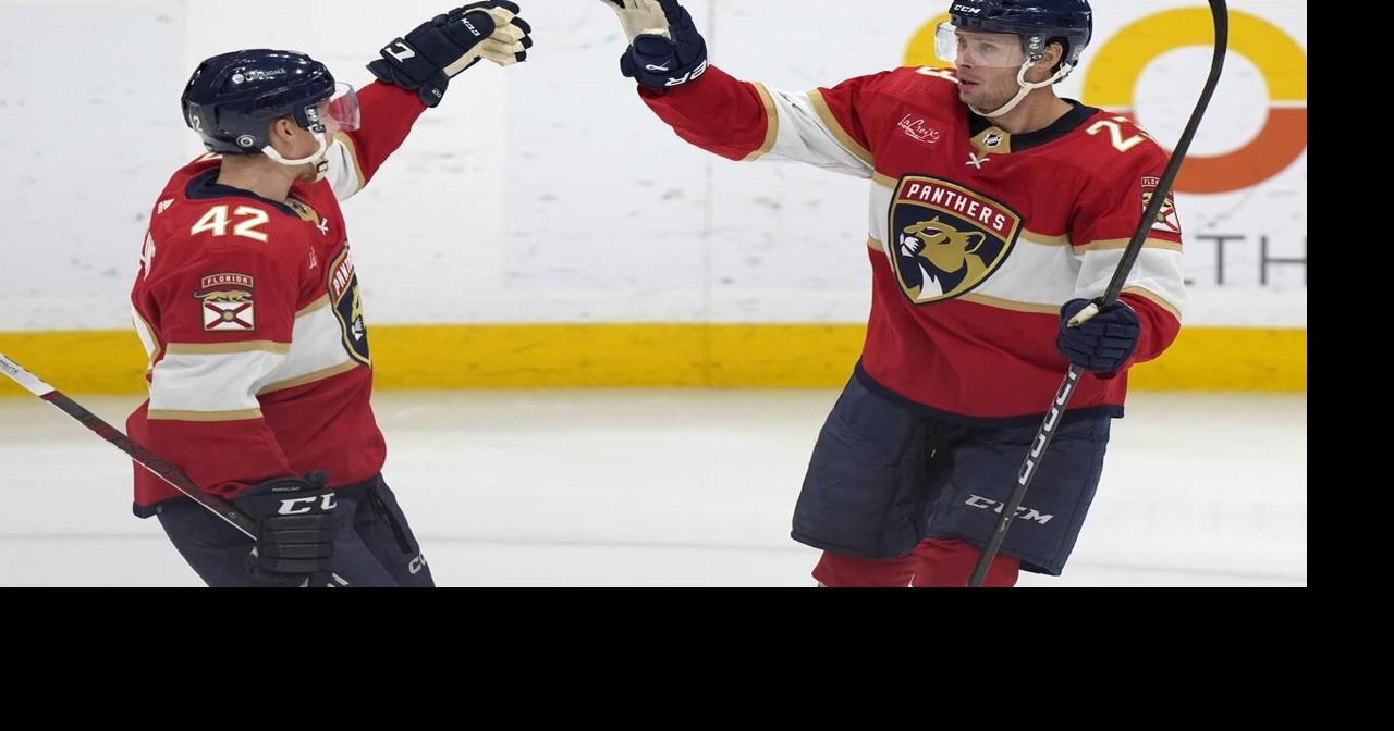 Panthers beat Maple Leafs 5-2, clinch Atlantic Division title