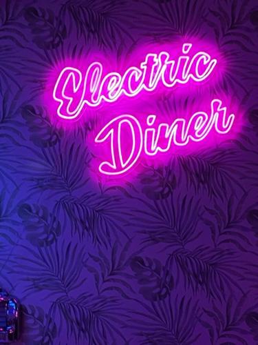 Electric Diner’s new James North location delights