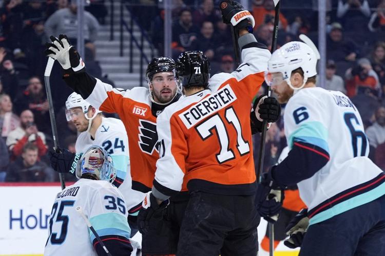 Tippett scores two goals as Flyers beat Kraken 5-2