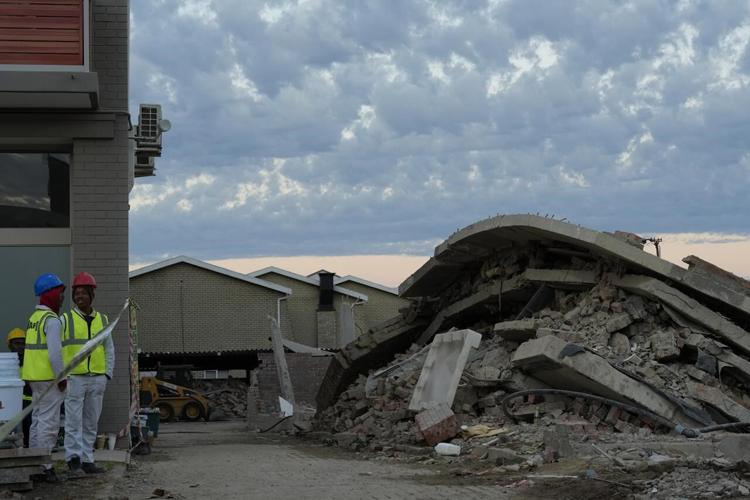 Dozens still missing after South African building collapse; 7 confirmed dead