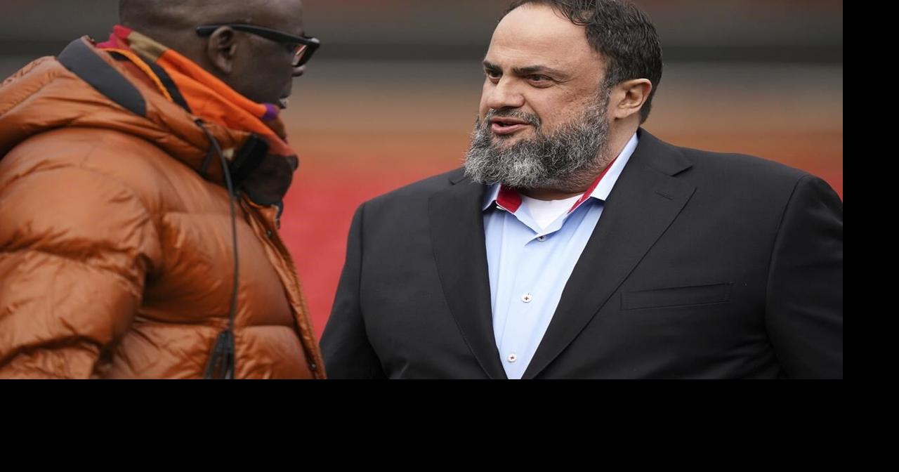 Chelsea forward Armando Broja completes transfer deadline day loan move ...