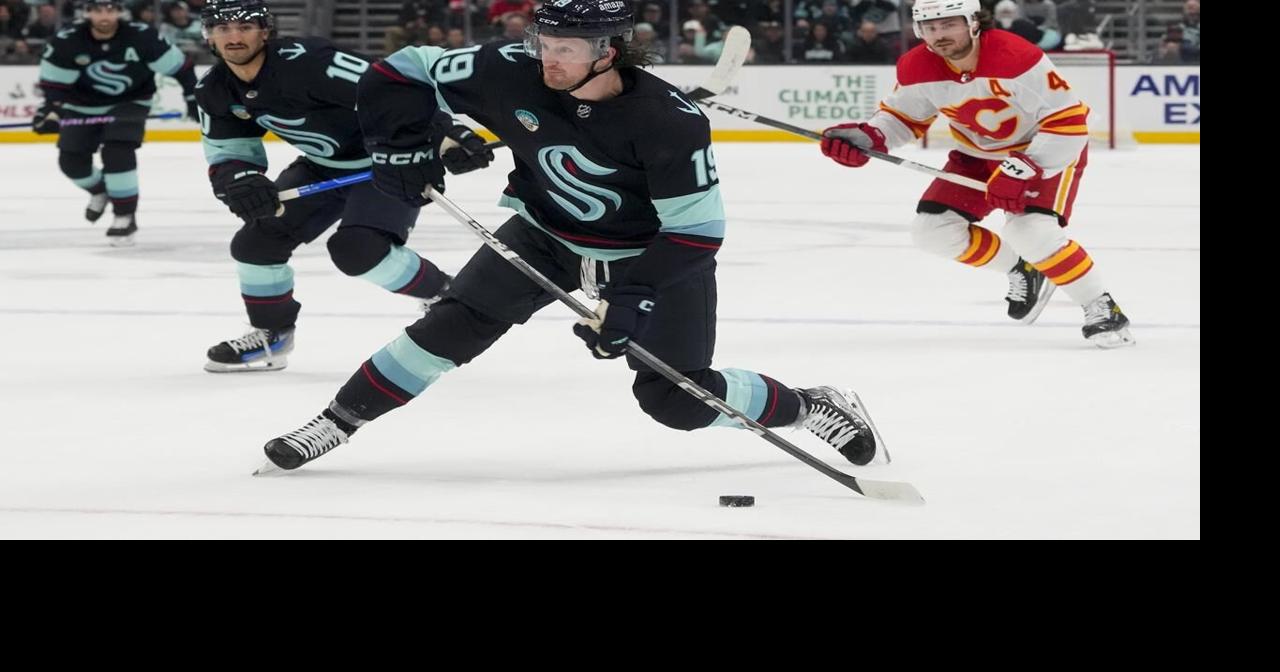 Rasmus Andersson's overtime goal lifts Flames to 4-3 win over Kraken