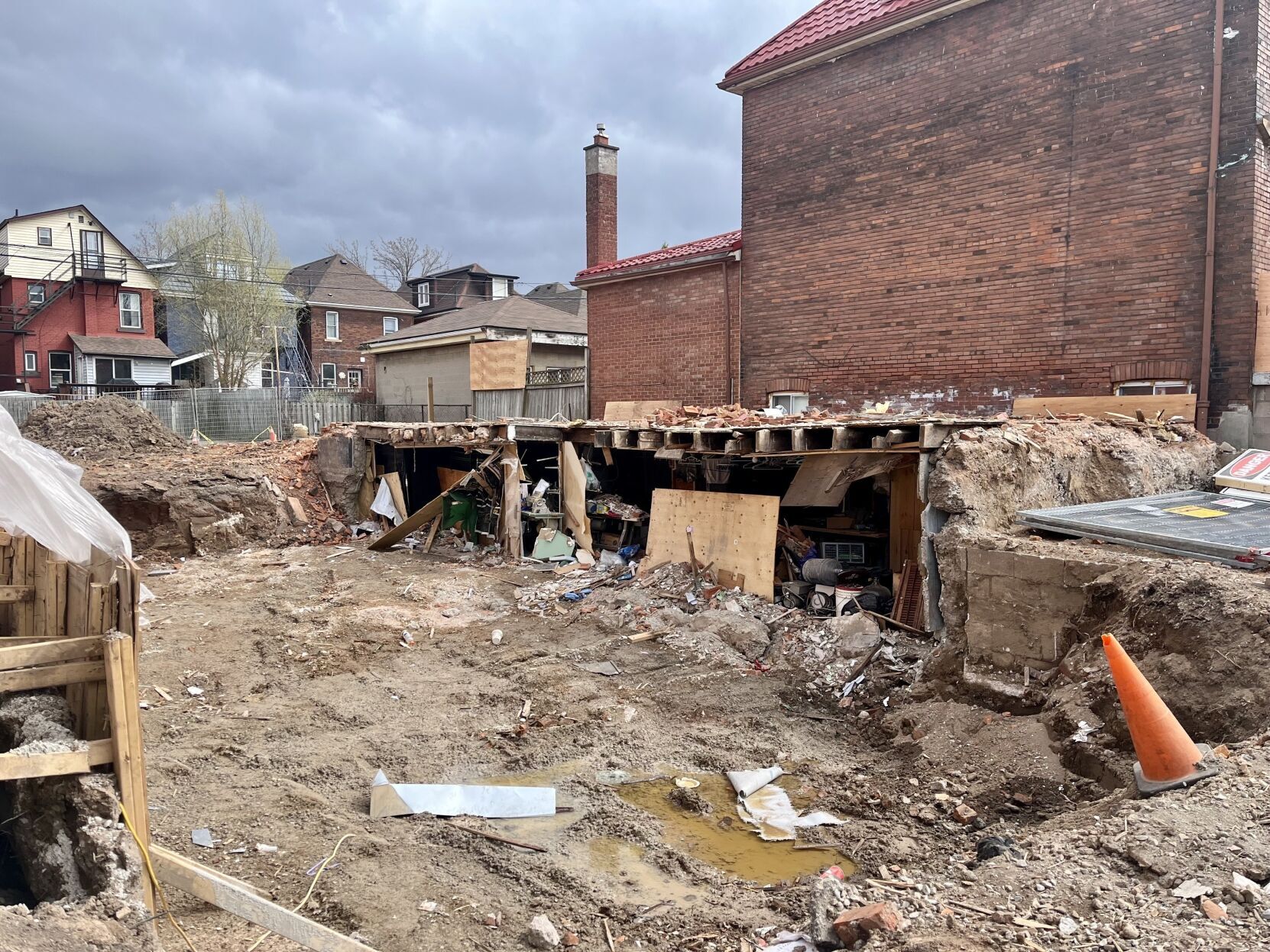 Central Hamilton home demolished due to nearby construction