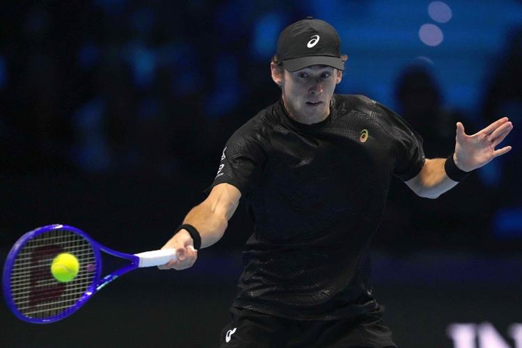 Carlos Alcaraz triumphs over Alex de Minaur in ATP Finals opener