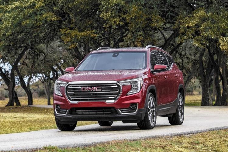 Edmunds: Save a bundle on these 2024 vehicles for end-of-the-year savings