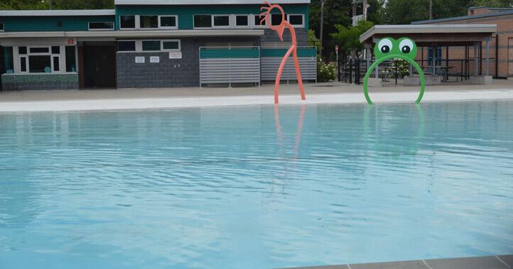 Inch Park pool repainted