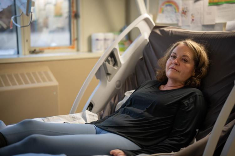 Woman’s tummy tuck ordeal leads to amputated fingers, toes