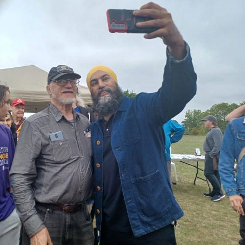 Hamilton Centre NDP MP Matthew Green confronts heckler during Hamilton ...