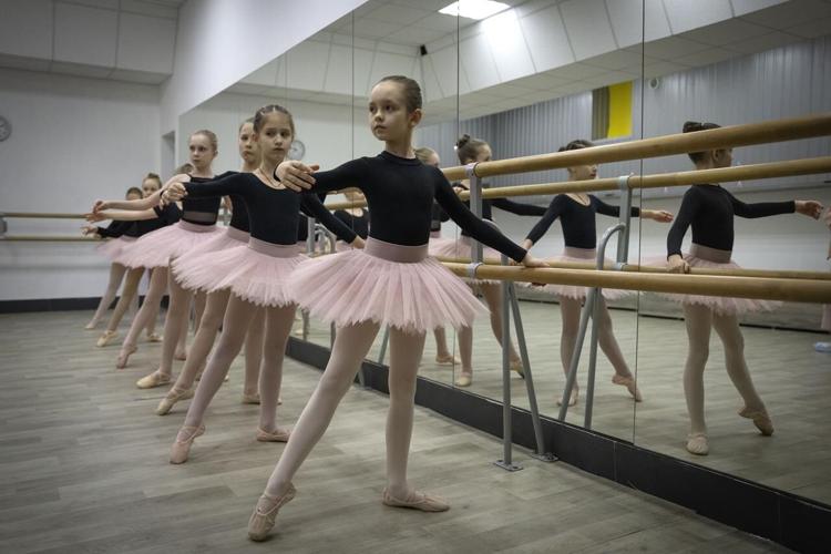 In one Ukrainian city, ballet in a bomb shelter is an escape from the ...