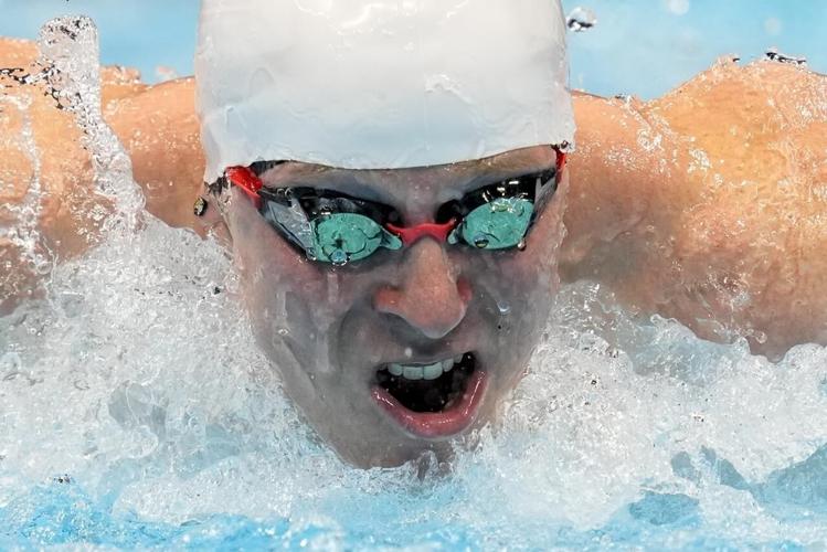 Balancing act: Swimmers Harting and Fink hold full-time jobs while ...