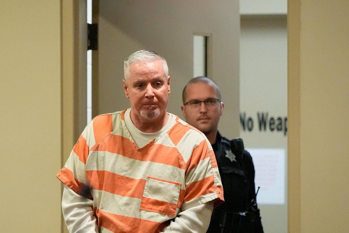 Mother testifies she urged Colin Gray to lock up guns before Apalachee ...