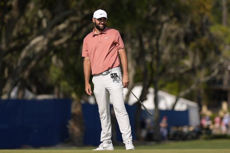 Justin Thomas makes two late birdies to restore lead at Hilton Head