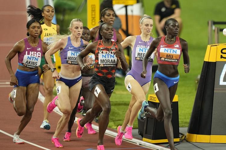 Mu takes bronze in 800, men's 4x400 wins gold as Americans close out ...