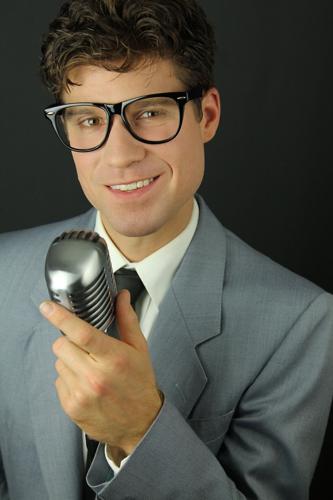Jeff Giles’ Buddy Holly show is rockin’ into town
