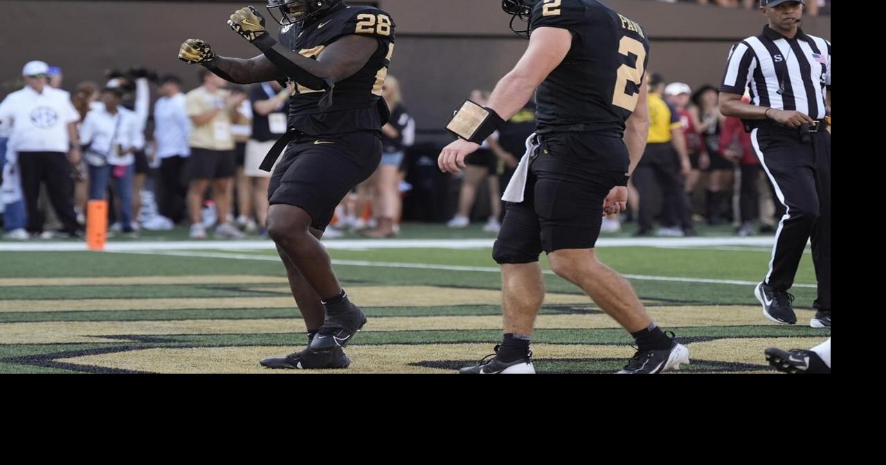 Vanderbilt takes down No. 1 Alabama 40-35 in historic college football ...