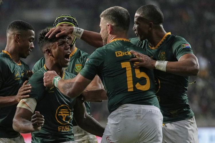 14-man Springboks score 7 tries and blank Italy