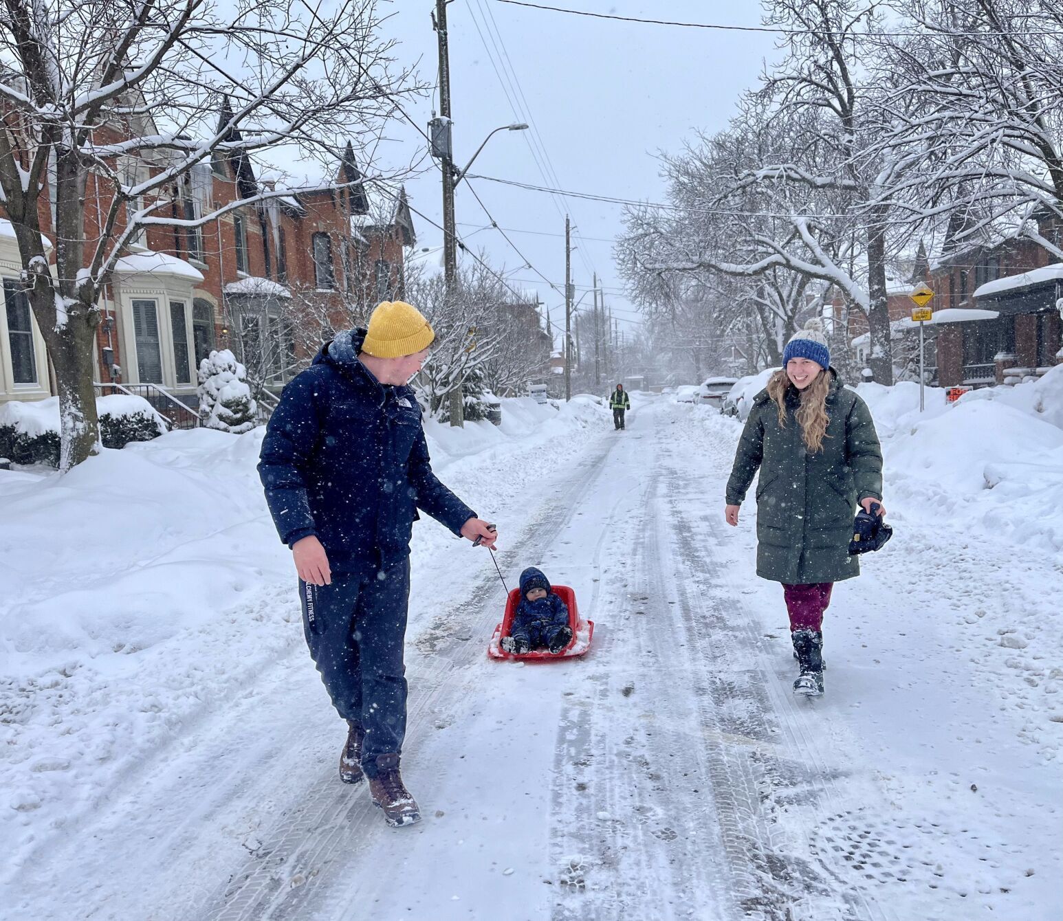 Cold snap rolling in for snow-clogged Hamilton