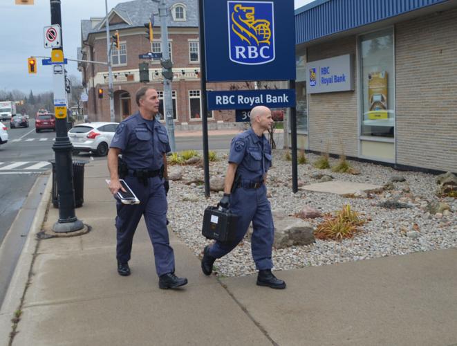 Police release photos of suspect in Waterdown RBC robbery