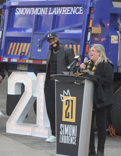 Simoni Lawrence plowing into retirement