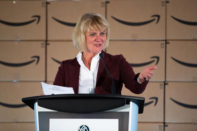 Amazon offers sneak peek at Leduc facility