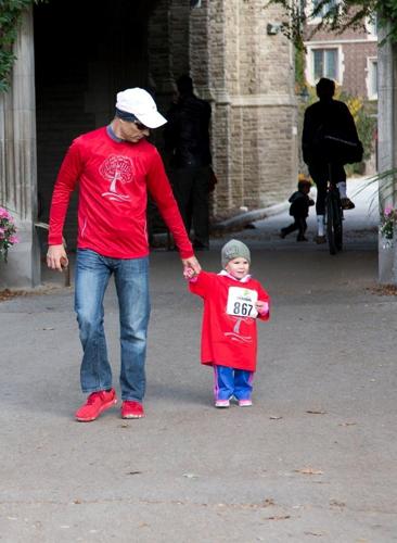 A Dundas family’s 5K tradition keeps a father’s memory alive