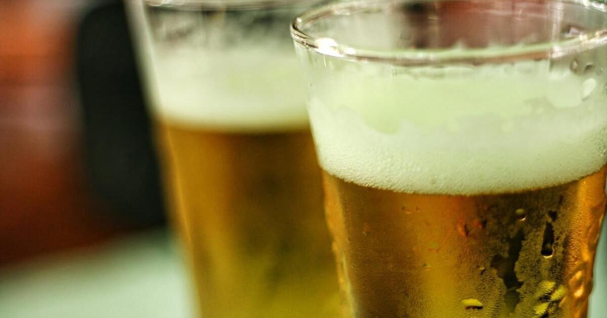 Wildcat Tavern opens on Barton — a sports team walks into a bar