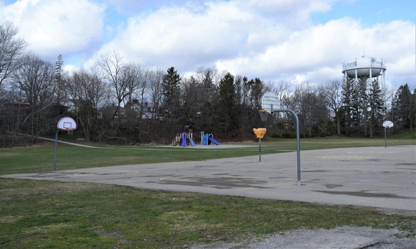 Numbers don’t add up on Simcoe school closure, parents say