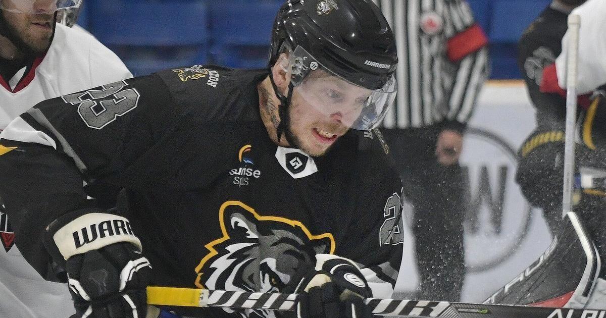Miracle finish keeps Hamilton Steelers alive at Allan Cup