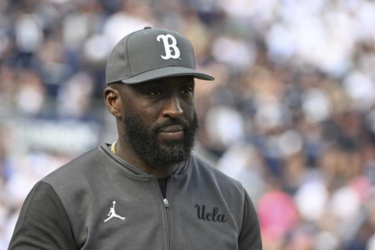 Minnesota looks to sweep Los Angeles schools in rare visit to Rose Bowl ...