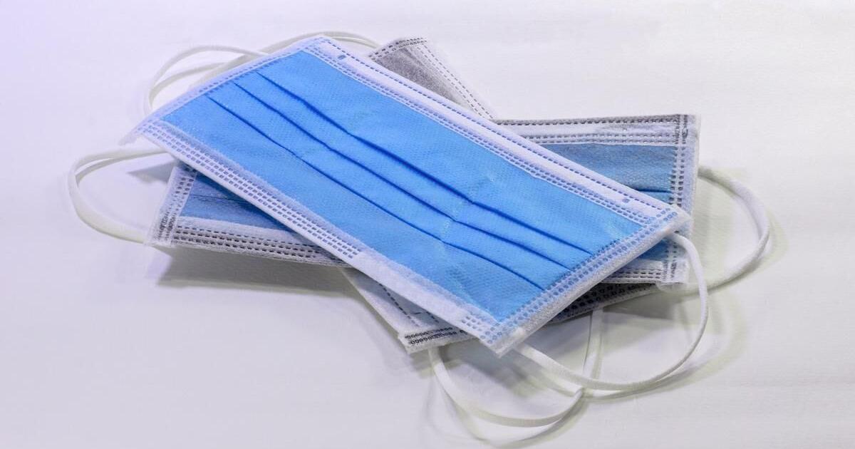 McMaster research shows surgical masks as effective as N95