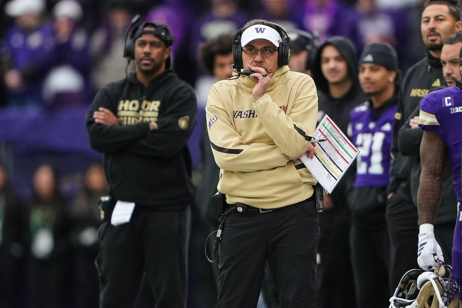 Washington coach Jedd Fisch downplays fallout over QB Demond Williams ...