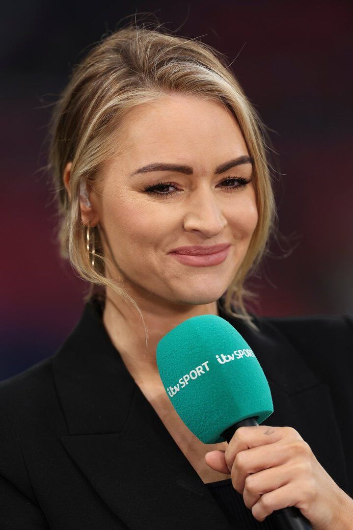 TV presenter Laura Woods collapses live on air during coverage of ...